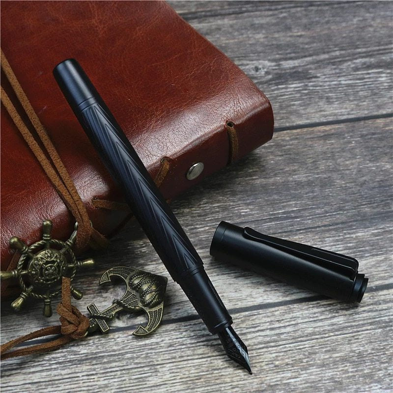 The Marksman Sleek Black Fountain Pen – Frederick 𝔉 Fölsch